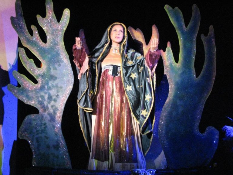 Virgin of Guadalupe Story: Apparitions of An Aztec Goddess - WilderUtopia